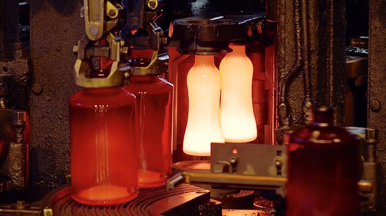 Mass Production Glass Bottle Manufacturing - Maidao Glass